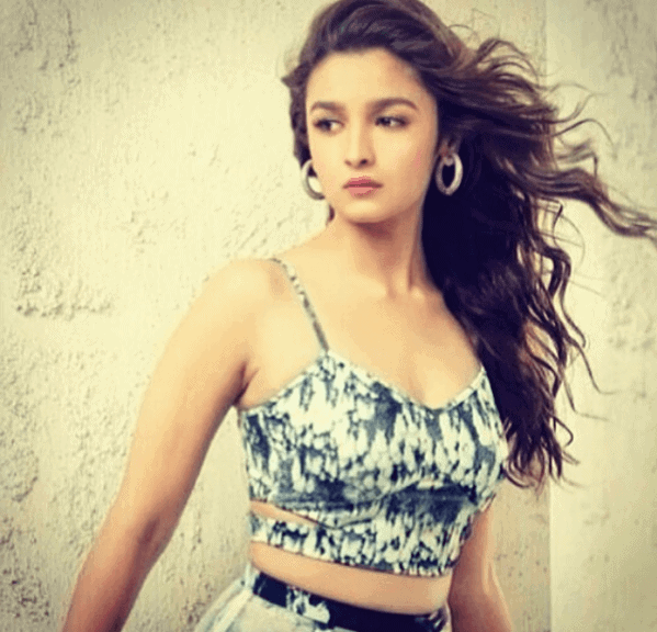 Alia Bhatt Biography, Height, Weight, Age, Affair, Family, Wiki