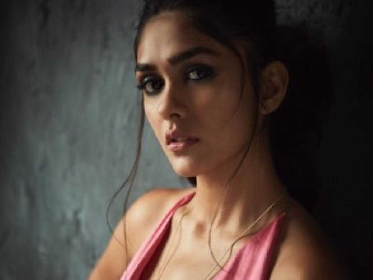 Mrunal thakur zodiac sign - Horoscopeaz.com