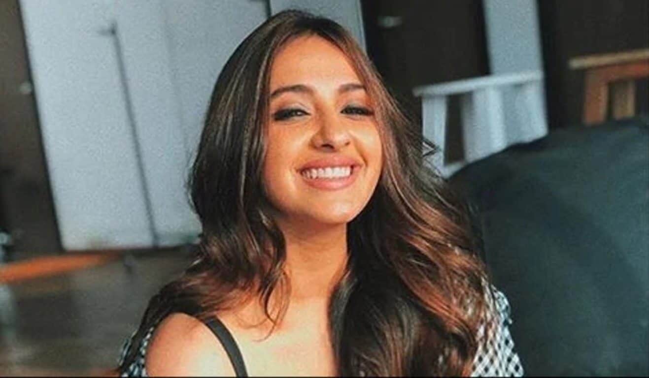 Akansha Ranjan Kapoor Biography: Height, Weight, Age, Net Worth, Affair ...